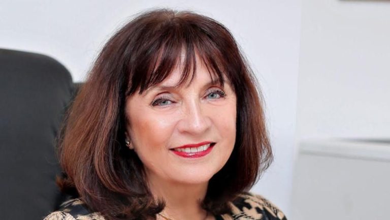 Д р Ваня Кастрева началник на РУО София град пред „Труд News” Недостигът на места в